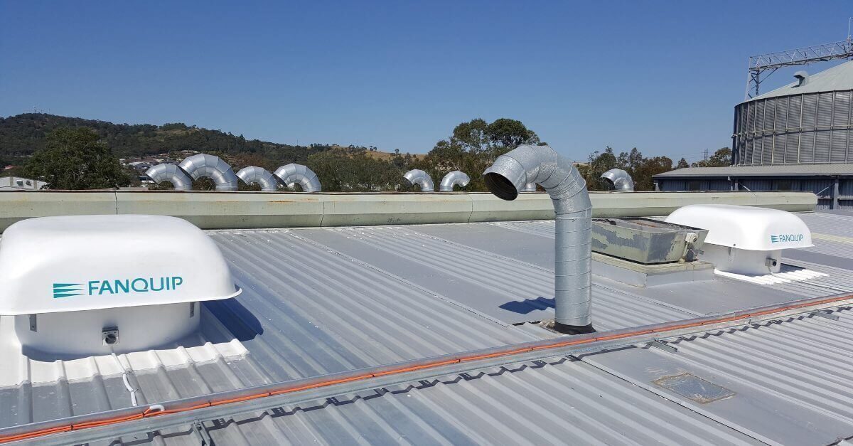 Industrial roof fans | Vertical, profile & curb base hooded roof fans