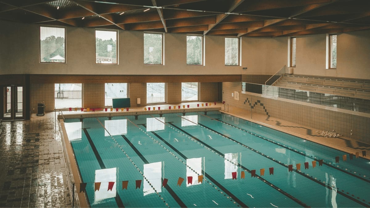 Swimming pool ventilation